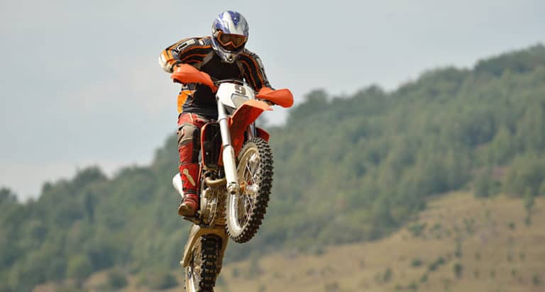 Best Simple Trail Riding Dirt Bikes for Beginners - Dirt Bike Planet